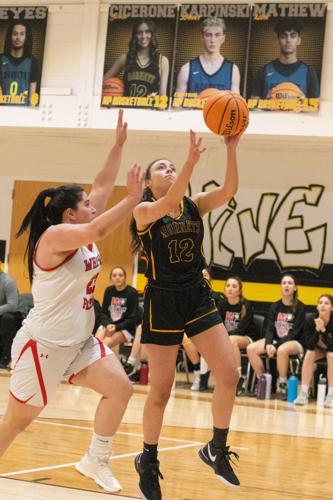 Hanover Park's Cicerone passes 1,000 career point milestone | Sports ...