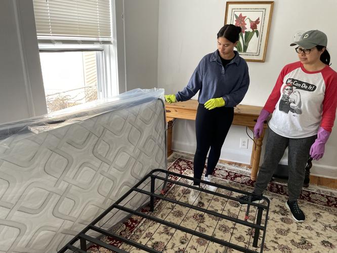 'Every Little Bit Helps:' Local volunteers help refugees acclimate ...