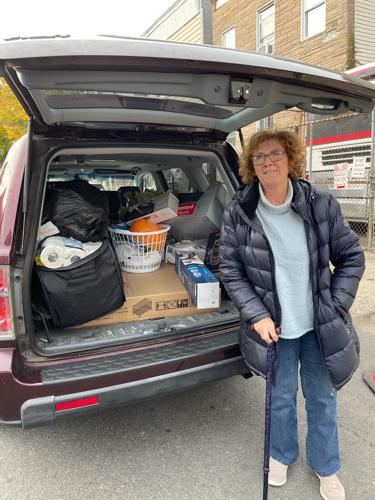 'Every Little Bit Helps:' Local volunteers help refugees acclimate ...