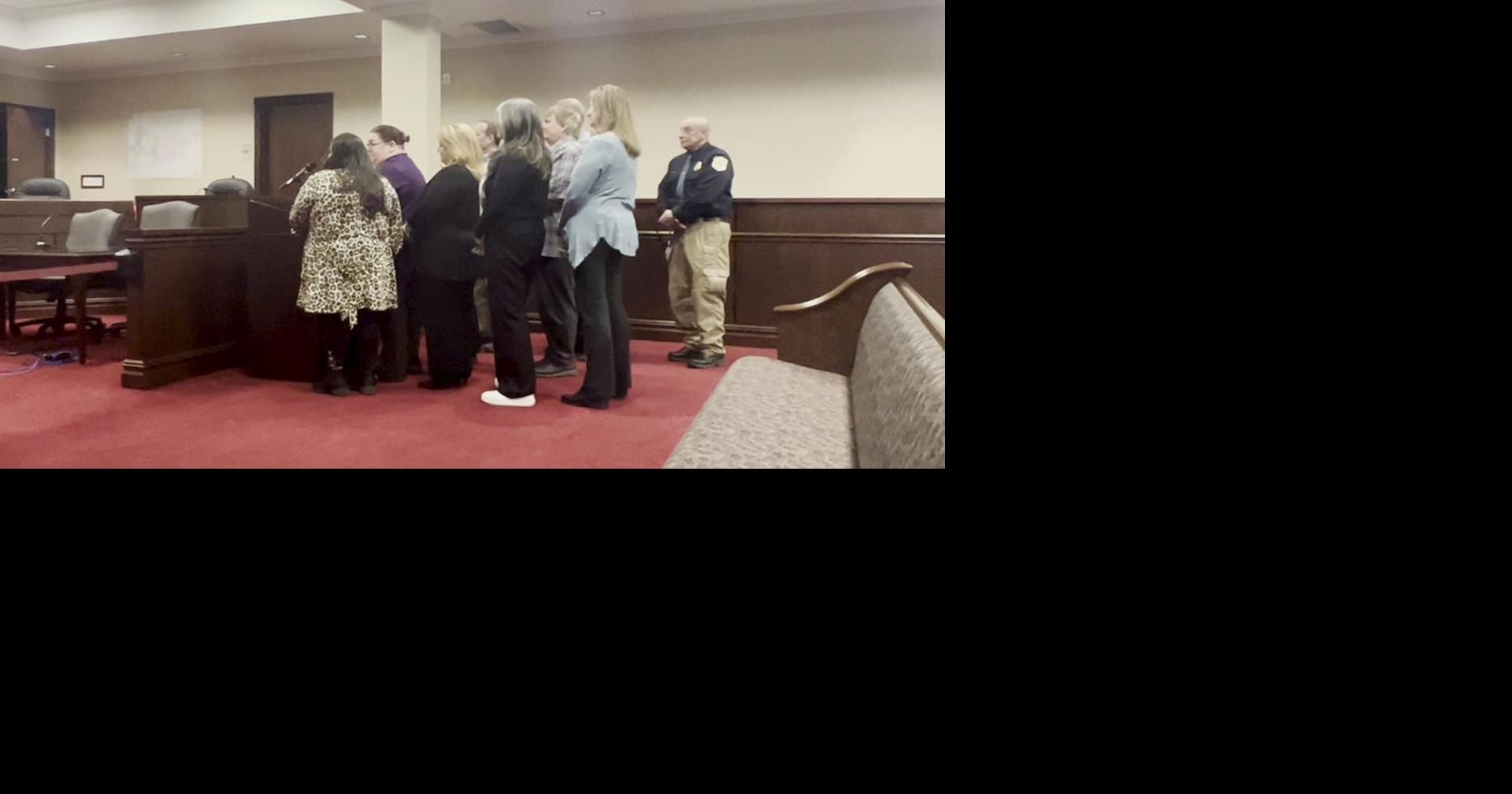 (VIDEO) Long Hill employees say goodbye to Malool in emotional send-off ...