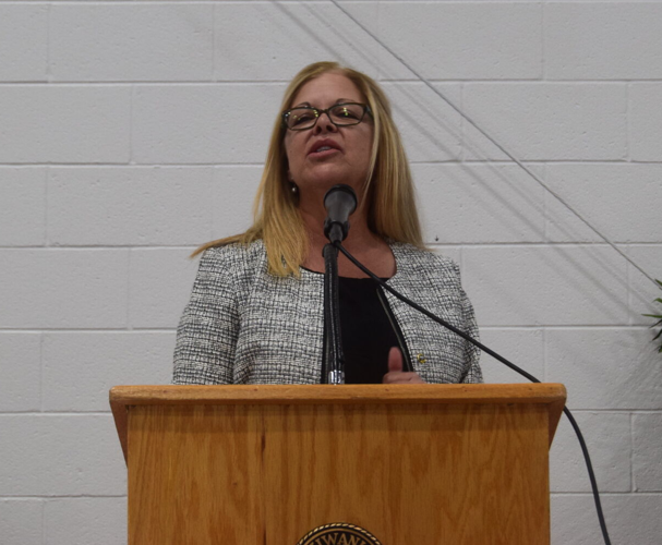 Kiwanis Club installs officers, honors members | | newportplaintalk.com