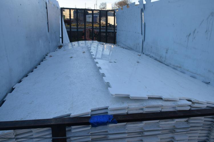 'Ice' rink arrives for holiday | News | newportplaintalk.com