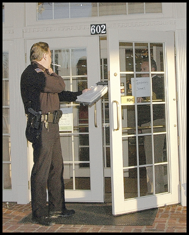 Woman flees Cocke County Bank after daring daylight robbery | Archives ...