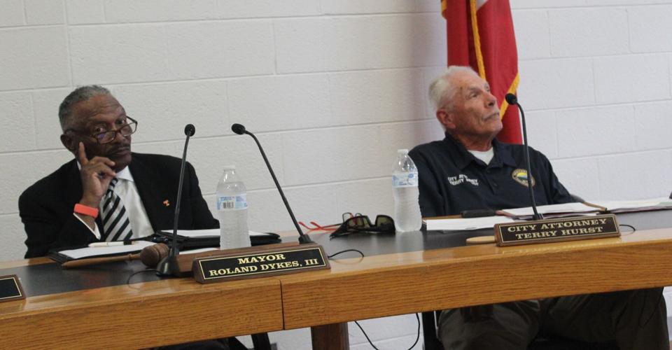 City workshop discusses golf course, rock quarry annexation | News ...