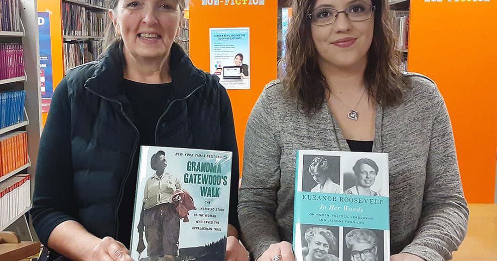 William Cocke DAR presents books to Stokely Memorial Library ...