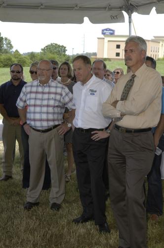 Rusty Wallace Ford construction underway | News | newportplaintalk.com