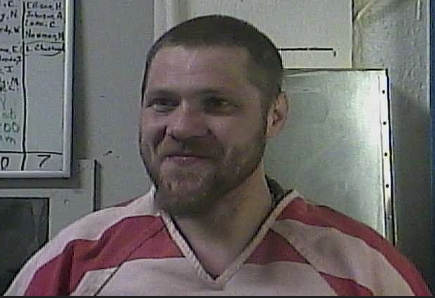 Checking the mirror draws suspicion; 2 arrested on drug charges | News ...