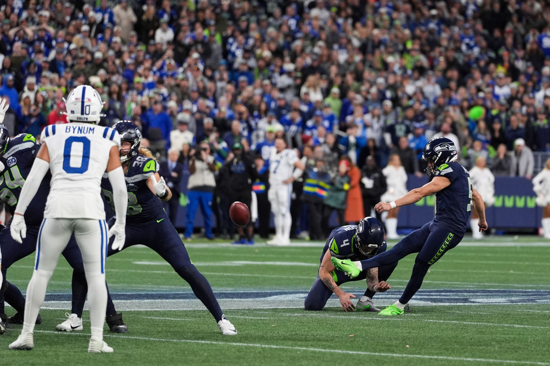 Seahawks outlast Rivers, Colts | | newportplaintalk.com