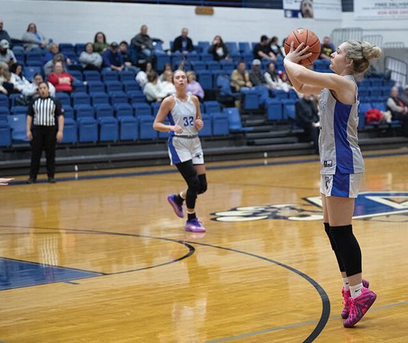 Lady Wildcats pitch first quarter shutout | Sports | news-expressky.com