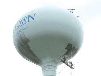 Water tower receives power washing | News | news-graphic.com