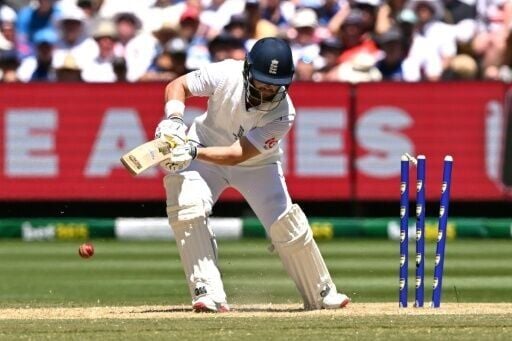 England snap 15-year losing streak to win chaotic 4th Ashes Test ...