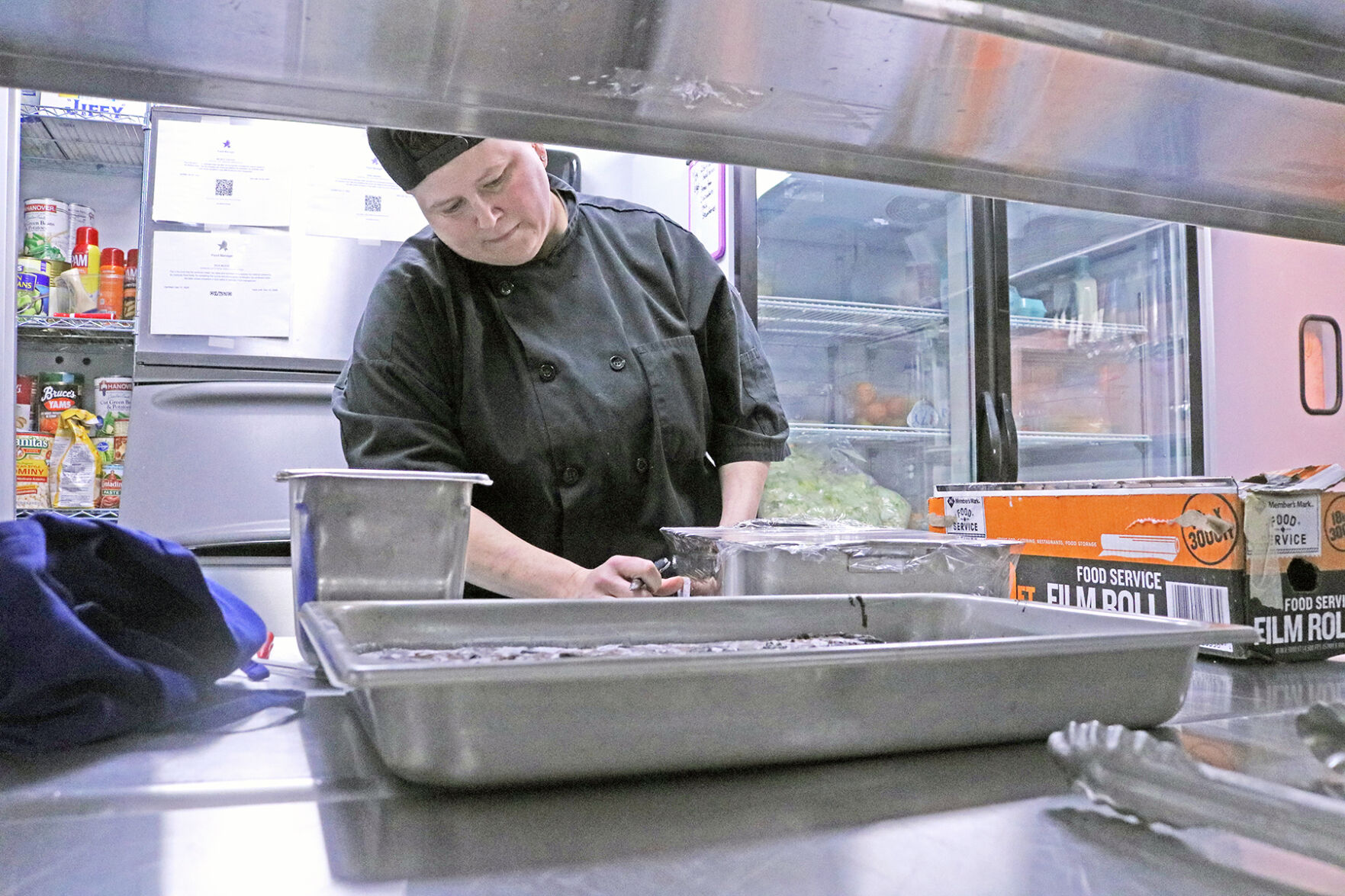 Russ’ Kitchen welcomes new chef, adds dinner hour | News | news-graphic.com