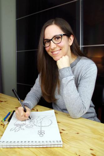 Holly Graham creates ‘just enough’ | News | news-graphic.com