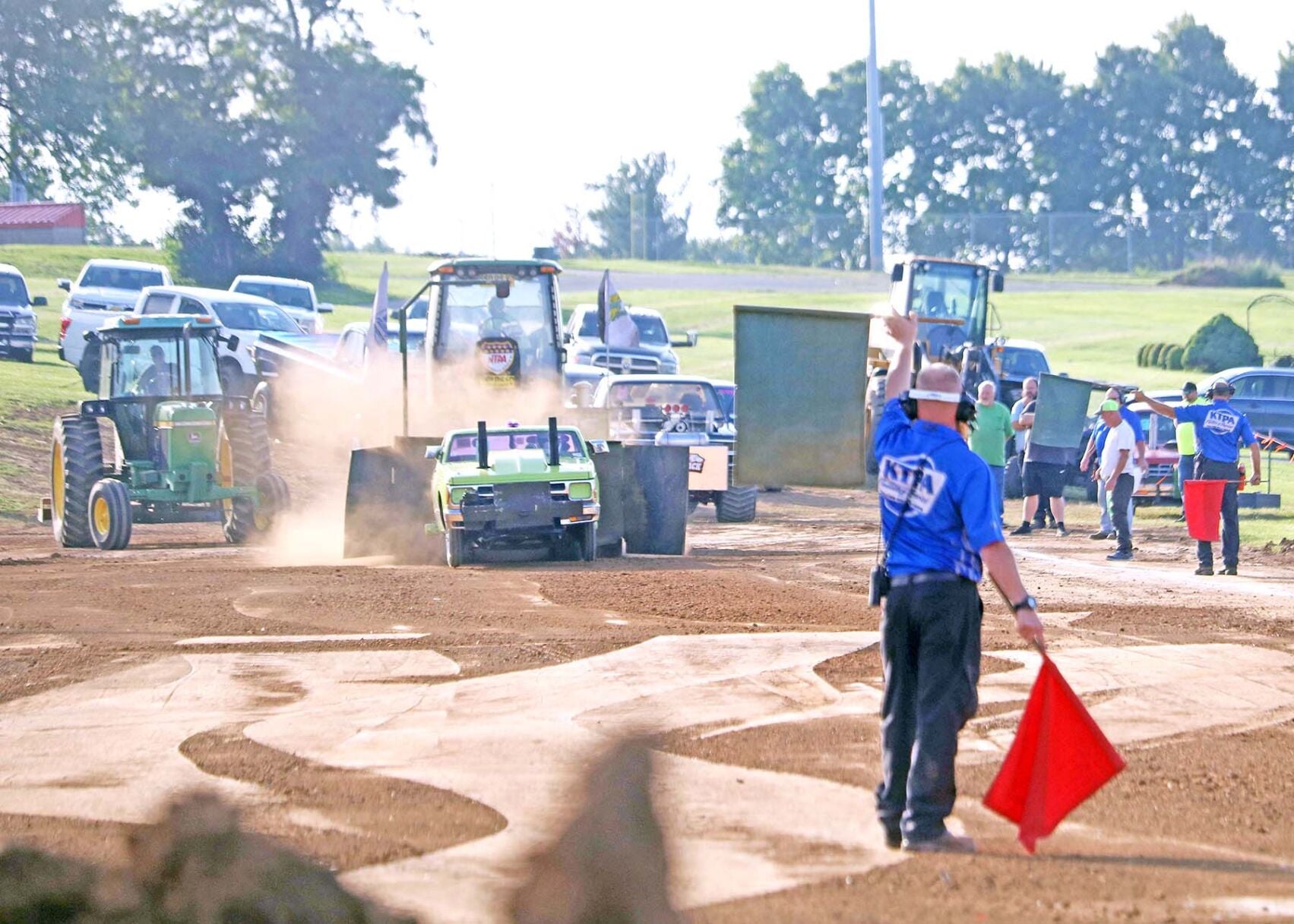 Fireman’s 300 brings thousands to track for tractor pull | News | news ...