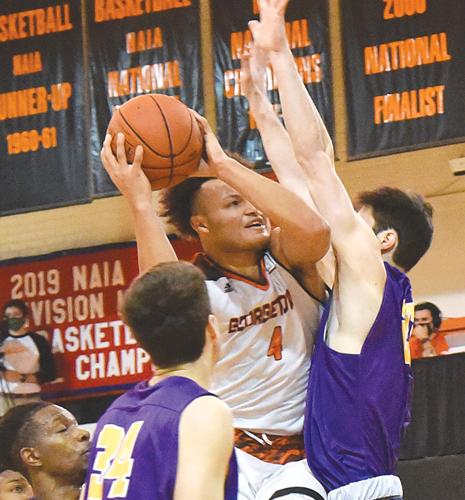 Men's basketball: No. 1 Tigers tripped up by No. 15 Patriots | Sports ...