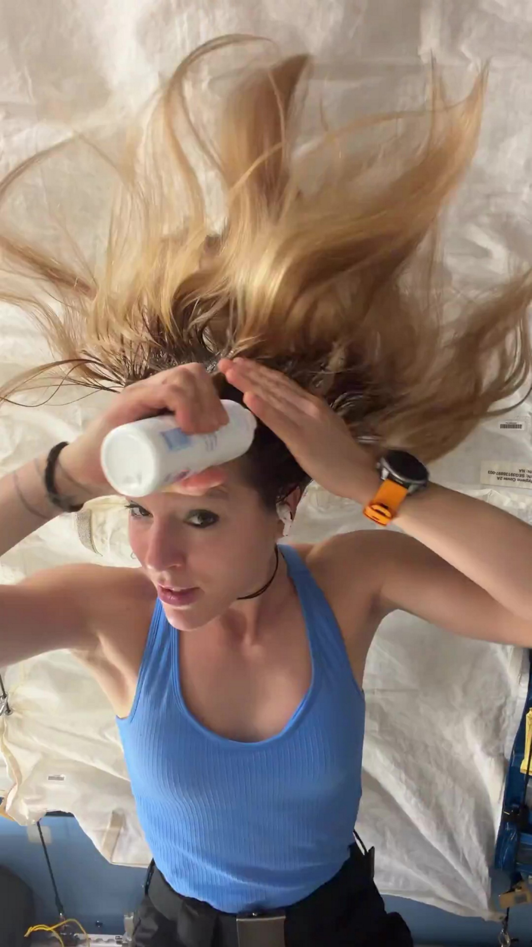 Astronaut shows how to wash hair in space | National | news-graphic.com