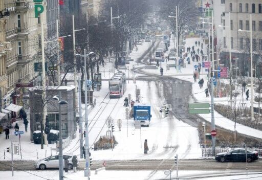 Freezing rain paralyses transport in Central Europe | National | news ...