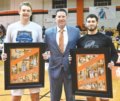 Men's basketball: LaMont, Ohmer exit in style | Sports | news-graphic.com