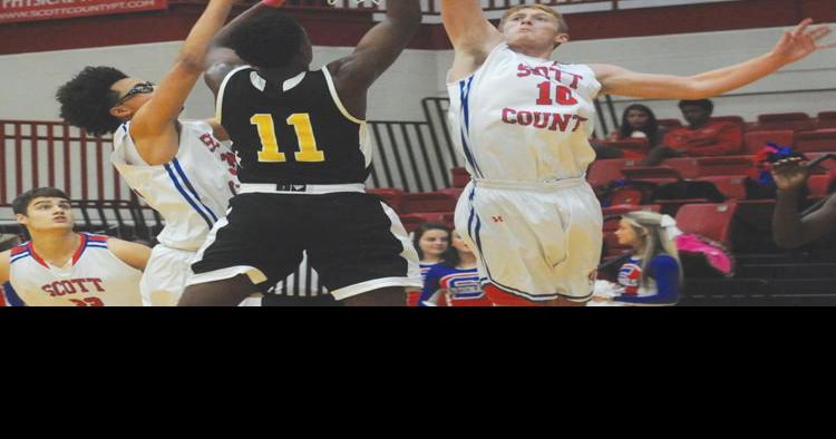 College basketball: Cooper Robb commits to EKU; will reunite with ...