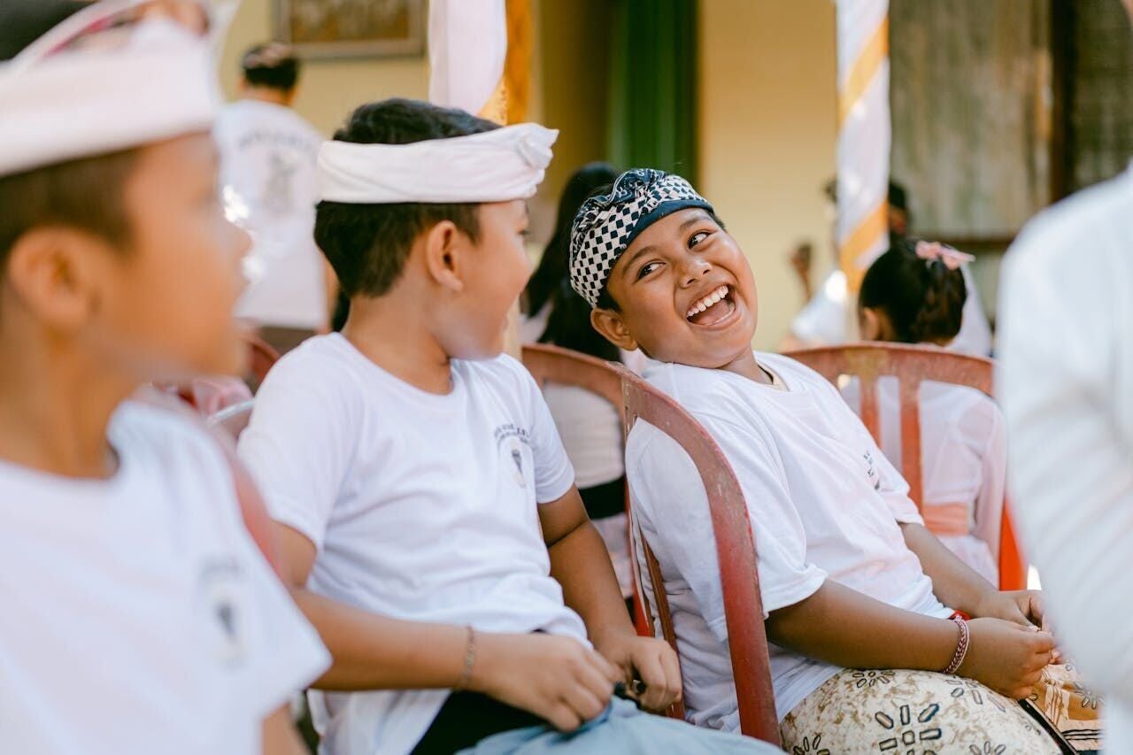 Study shows making kids laugh helps their brains be more resilient ...