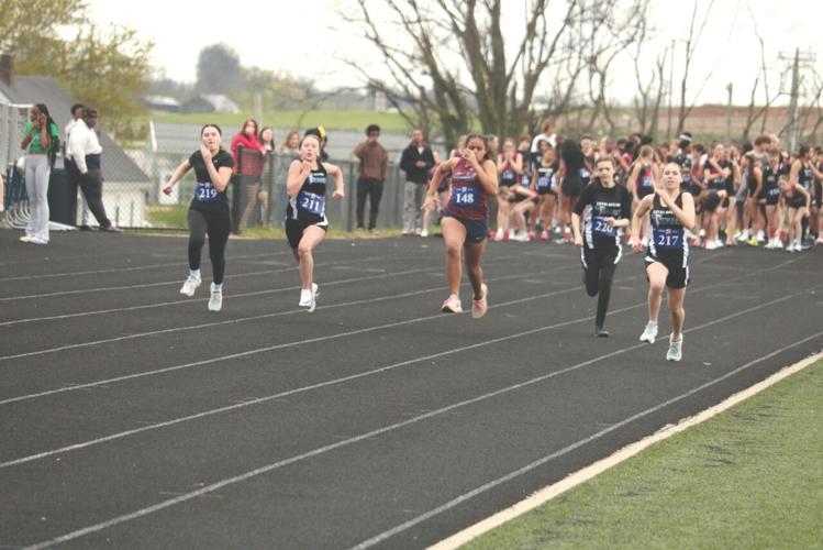 Photos: Middle School Track & Field | Sports | news-graphic.com