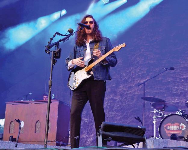 Rain at Railbird doesn’t stop crowd | Arts & Entertainment | news ...