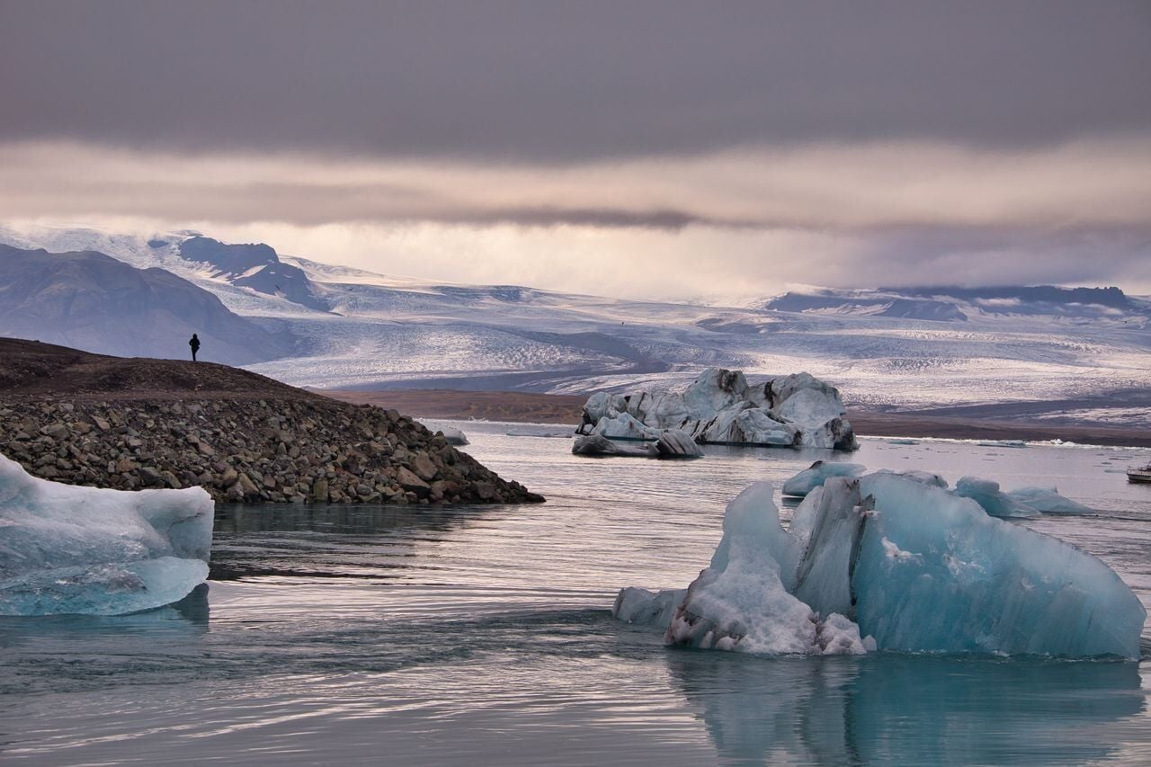 Icebergs putting oceans at risk by carrying debris: study | National ...