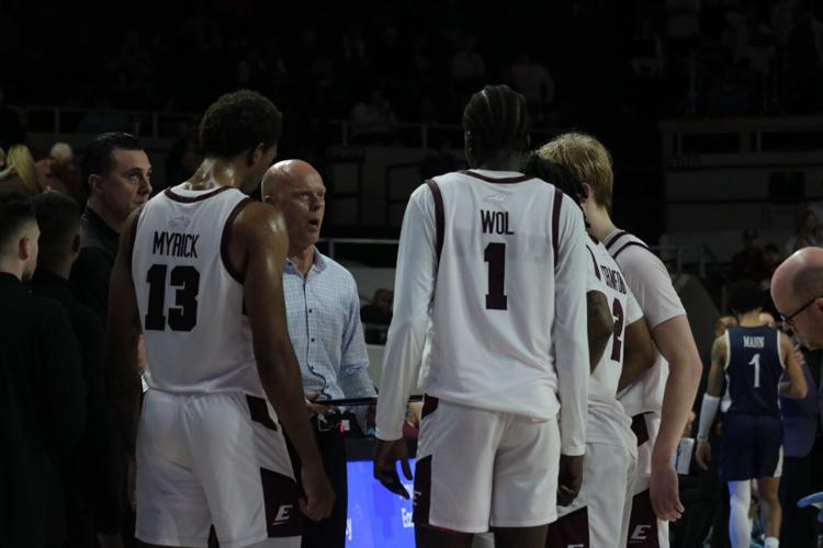 Hamilton's Colonels win seventh straight | Sports | news-graphic.com