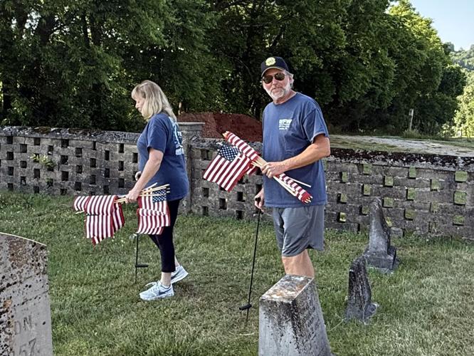 Loudon VFW Post 5150 Plants Flags Across Four Cemeteries for Memorial ...