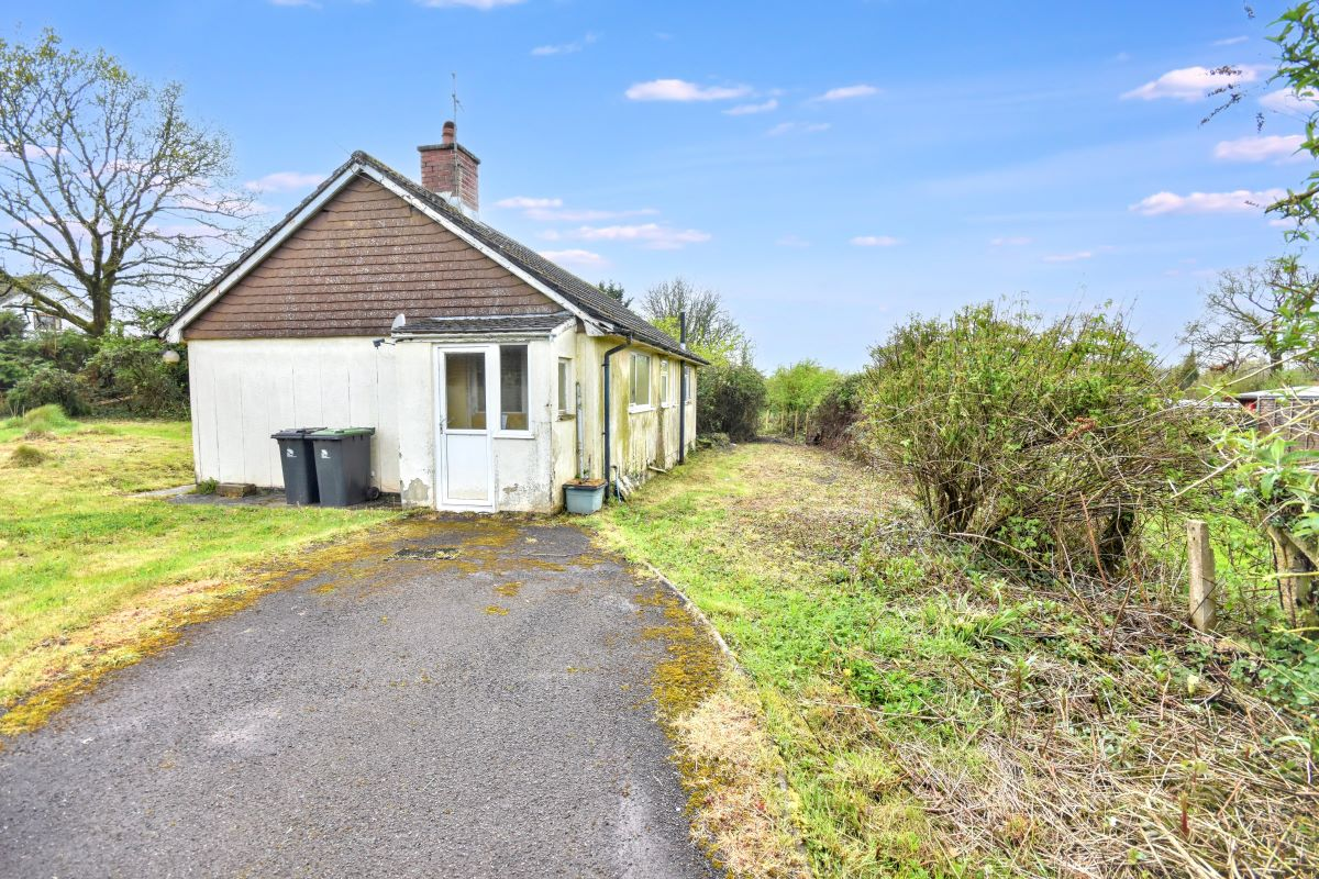 Why this rundown house sold for a quarter of a million dollars | Homes ...