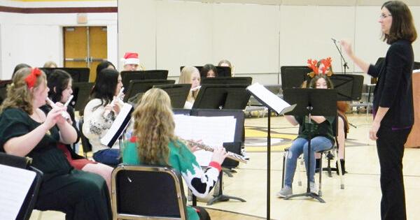 Singers, musicians attract appreciative audience | Free News | news ...