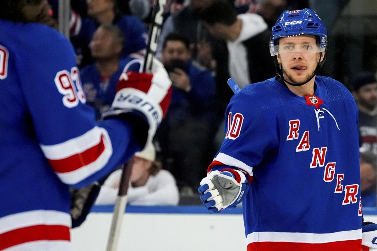 NHL-MODULE-051124-BRIEFS