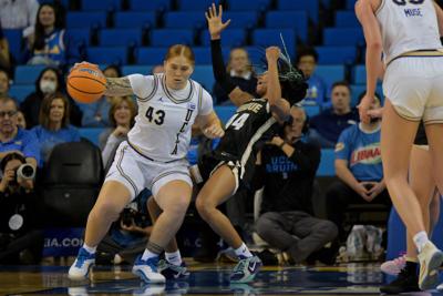 How UCLA’s Megan Grant balanced softball and basketball