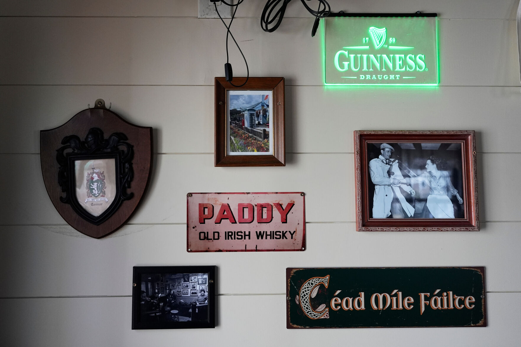 Mini mobile pubs bring Ireland to New England