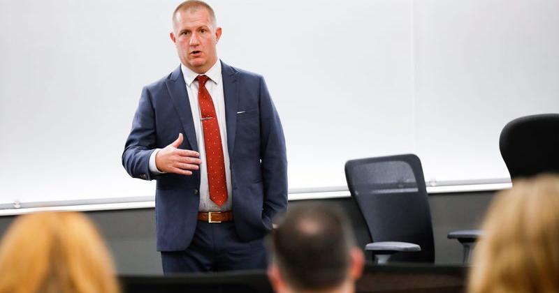 Florida's Todd Golden throws shade at Alabama adding Charles Bediako