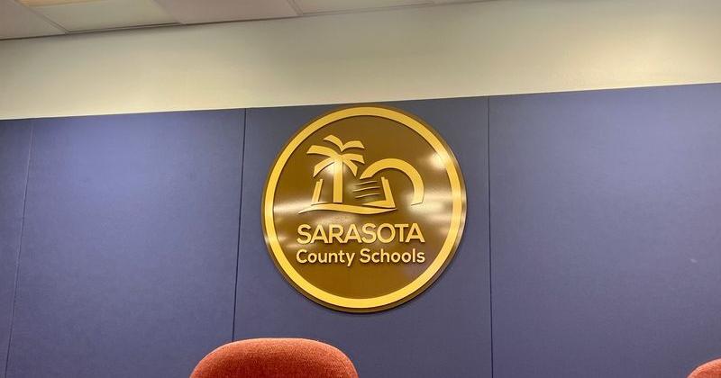 Israel Adesanya on Alex Pereira: 'I hope he never loses'