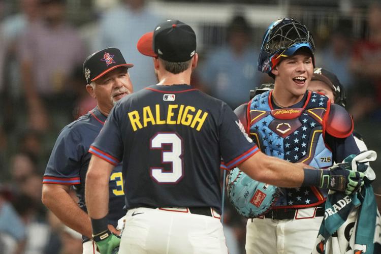Seattle's Cal Raleigh becomes first catcher and switch-hitter to win ...