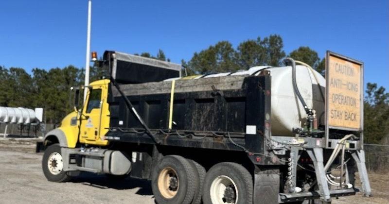 Lindsey Vonn makes the World Cup podium again with third-place finish