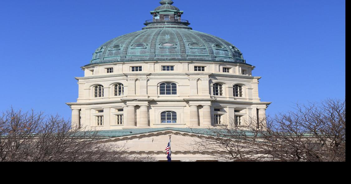 Letters containing suspicious white powder sent to lawmakers, officials ...