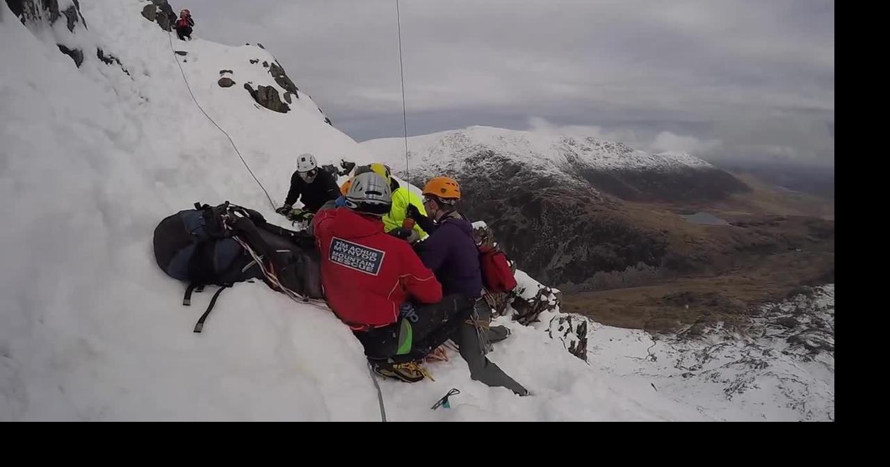 Mountain Rescue Team Recover Injured Climber From Steep Cliffs in Snowdonia