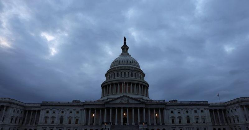 ‘Leaving future generations with irreversible financial damage’ | Las ...