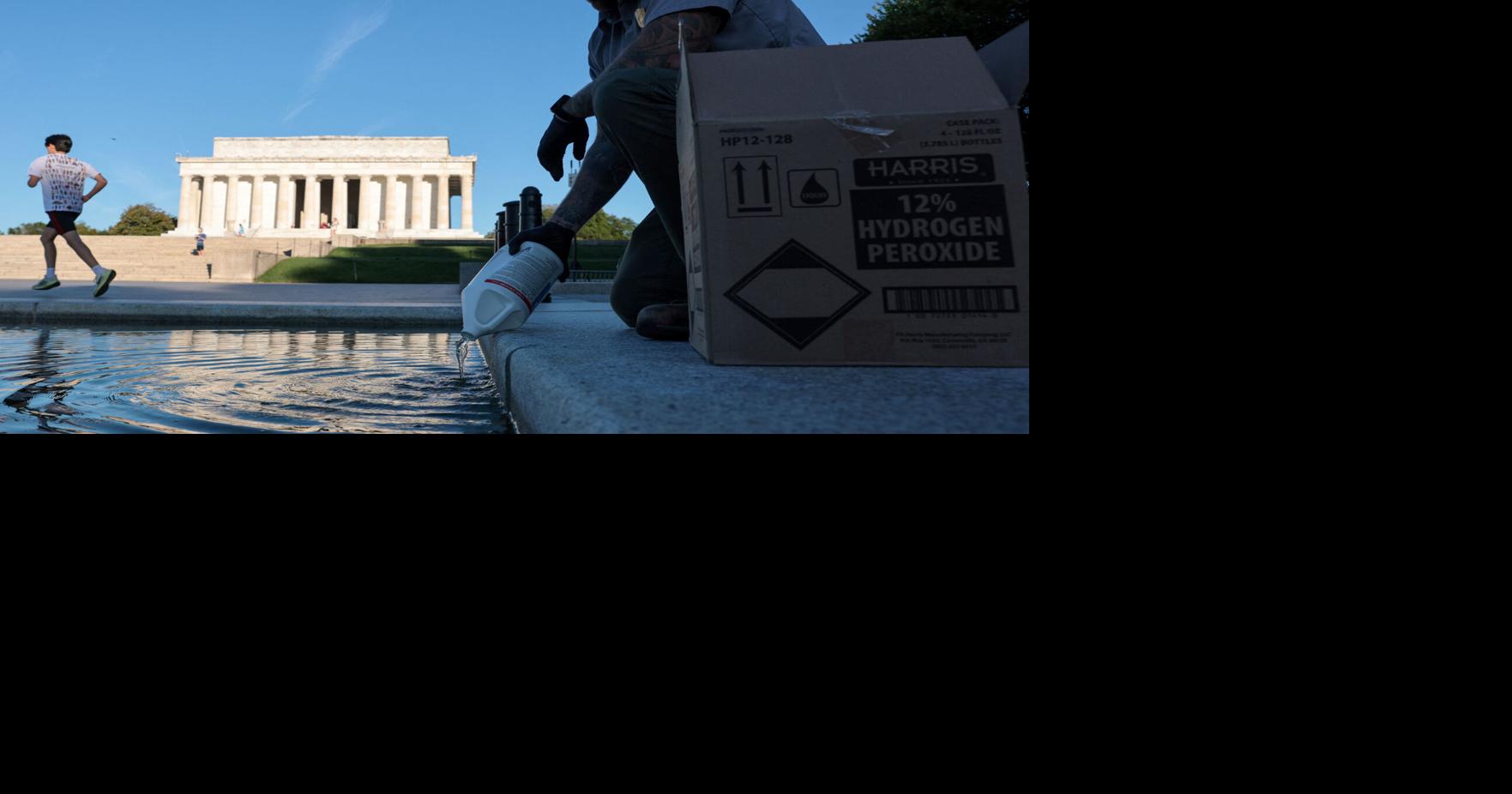 Was hydrogen peroxide dumped into the Lincoln Memorial Reflecting Pool?