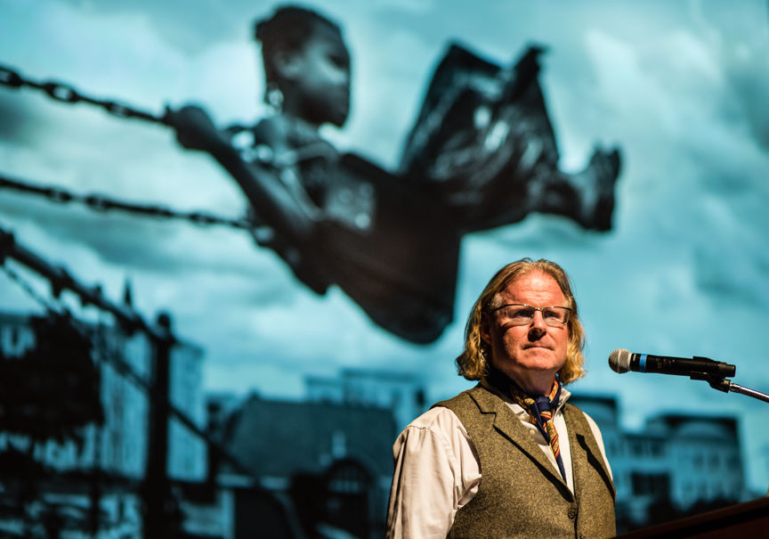 World-renowned photojournalist Peter Turnley visits IU Southeast ...