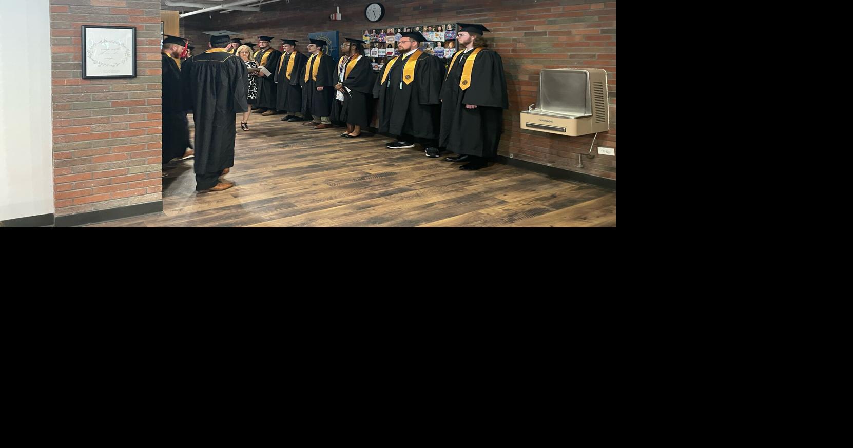 Purdue Polytech celebrates 33 graduates | News | newsandtribune.com