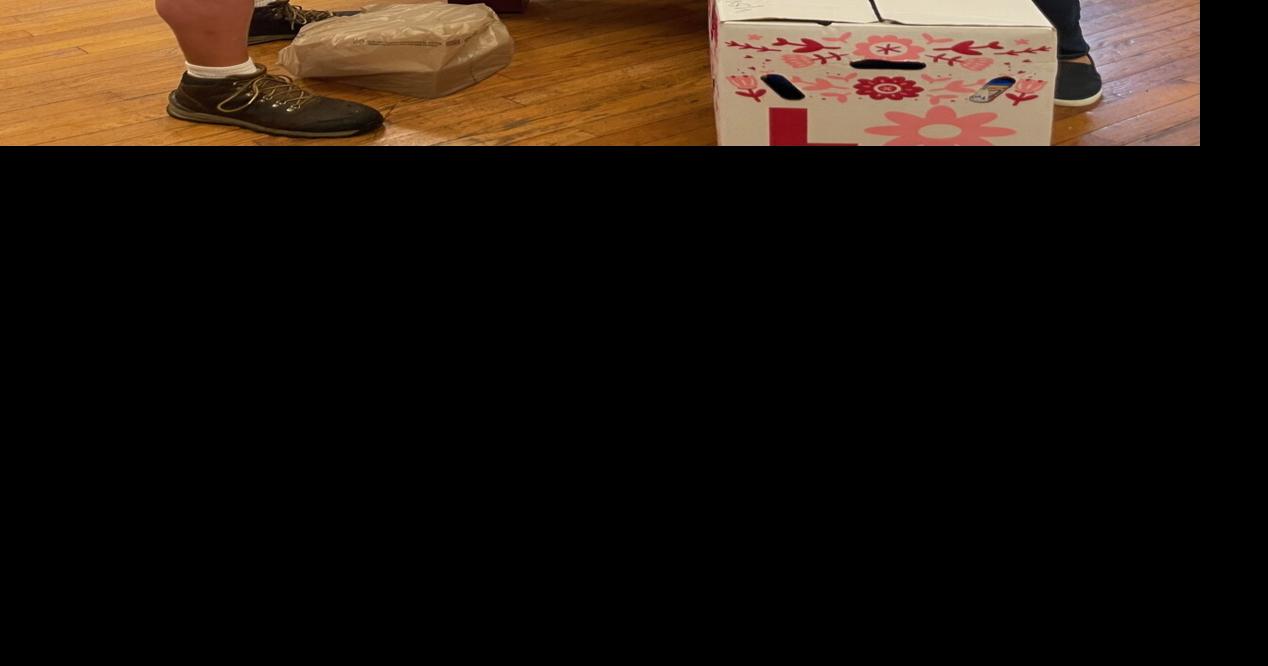 Piankeshaw Chapter of DAR donates goods to Camp Atterbury | Local News ...