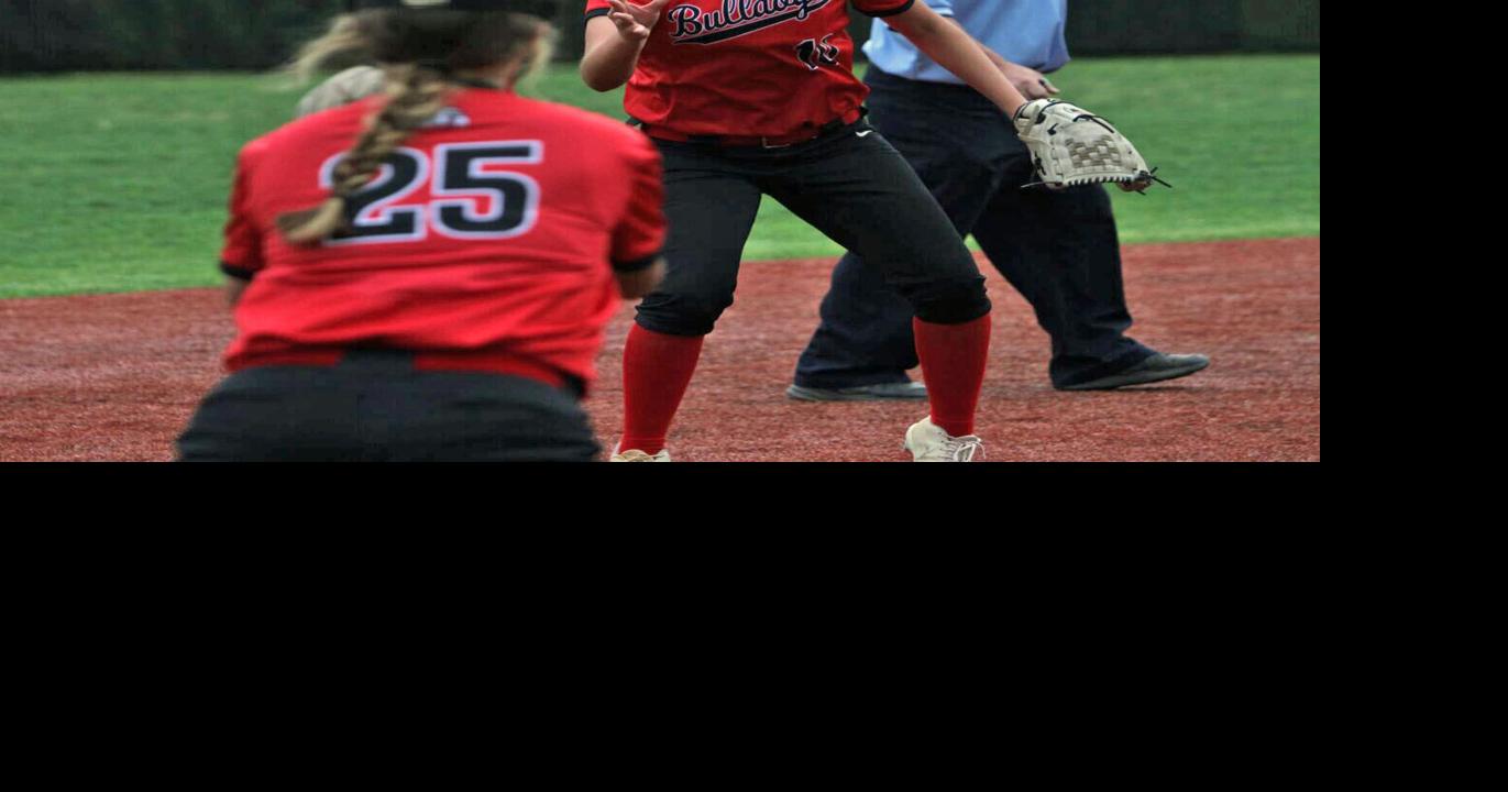SOFTBALL ROUNDUP: 'Dogs down Olympians | Sports | newsandtribune.com