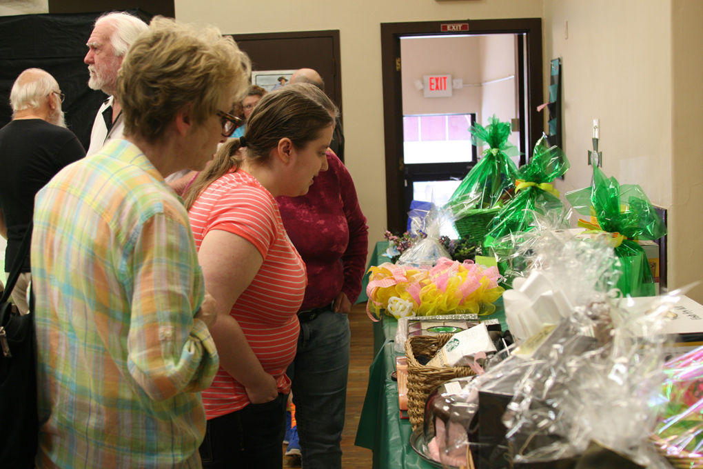 Community celebrates life of murdered Clarksville teen | News ...