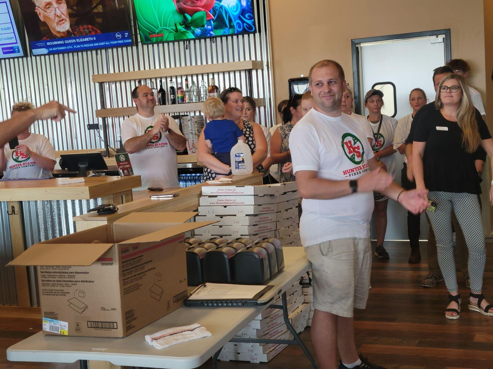 Hunter Station Pizza celebrates opening of Clarksville location | News ...