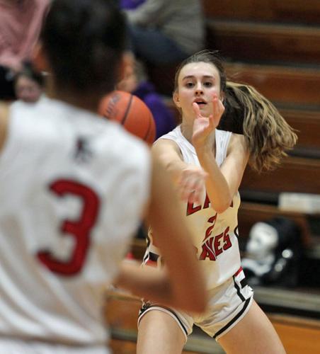 GIRLS' BASKETBALL: Freshmen having big impact | Sports | newsandtribune.com