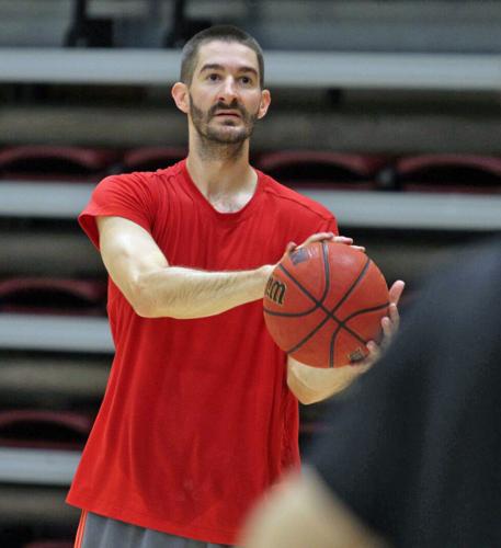 BASKETBALL: Hobbs has made a career out of hoops | Sports ...